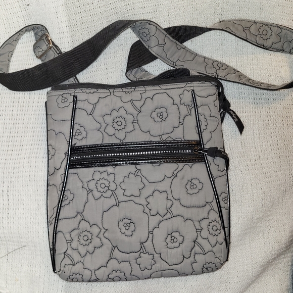 thirty-one | Bags | Thirtyone Grey Poppy Crossbody Bag | Poshmark